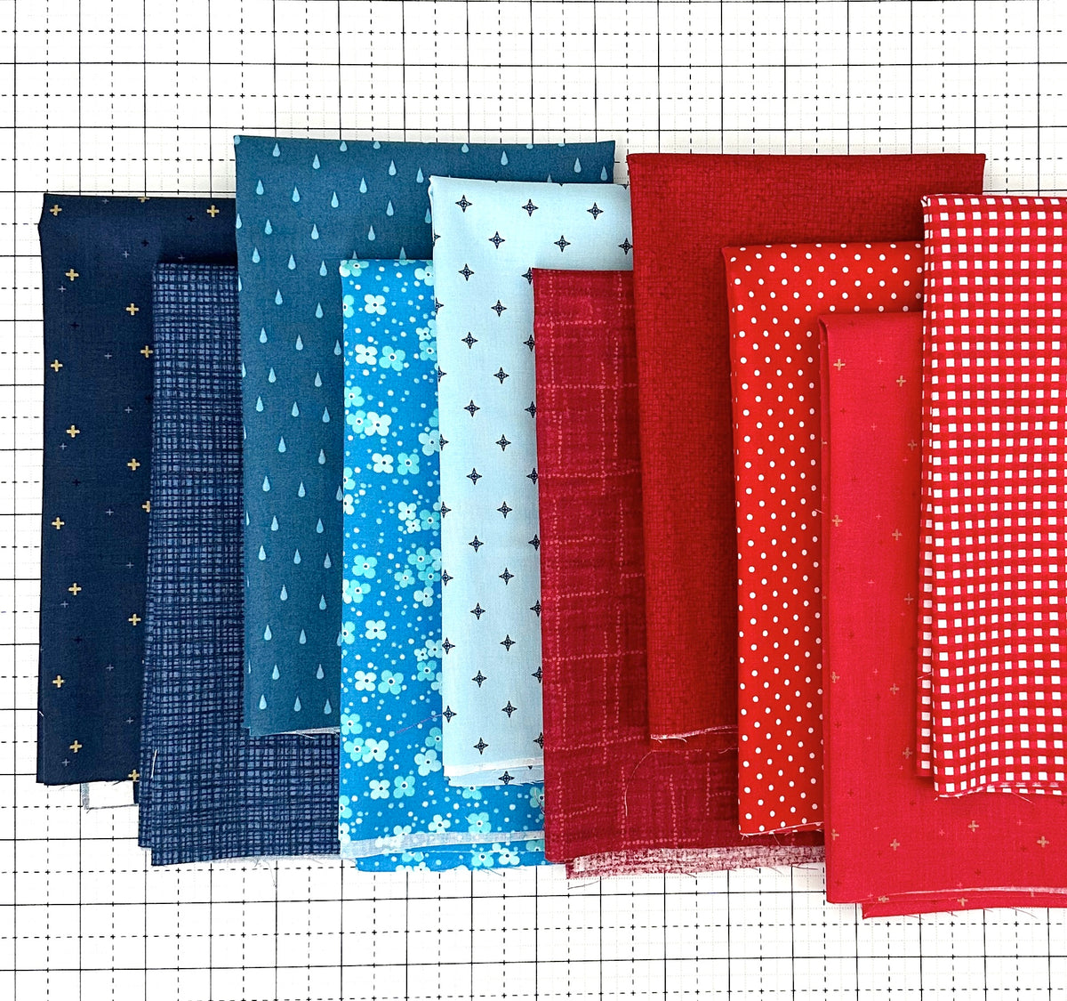 Patriotic Hopscotch Quilt Kit-Throw Size – Sewcial Stitch
