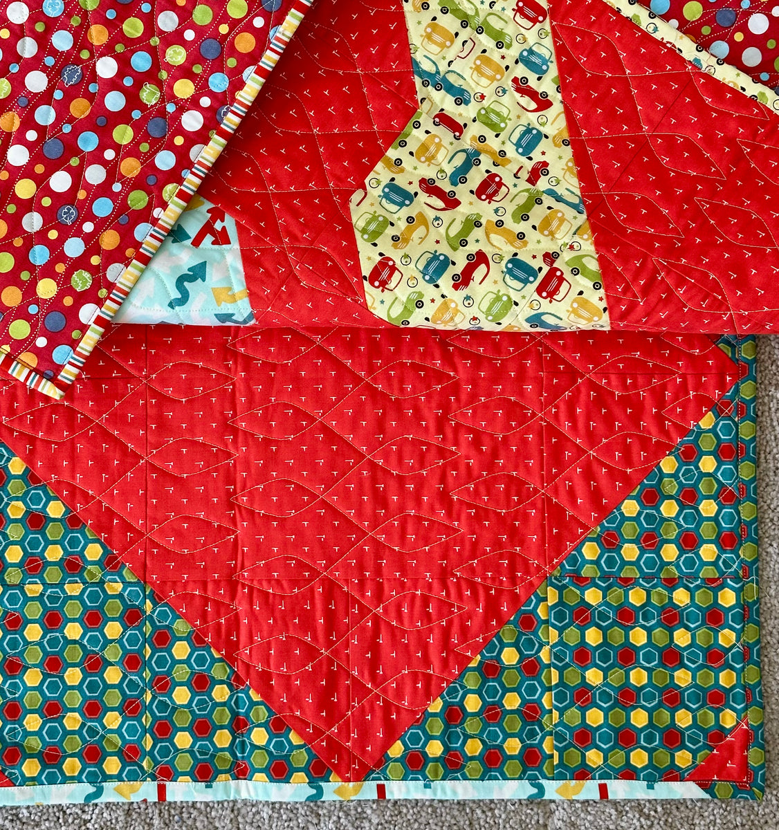 Geometric Cars and Buses Finished Quilt 39.5" x 49" – Sewcial Stitch